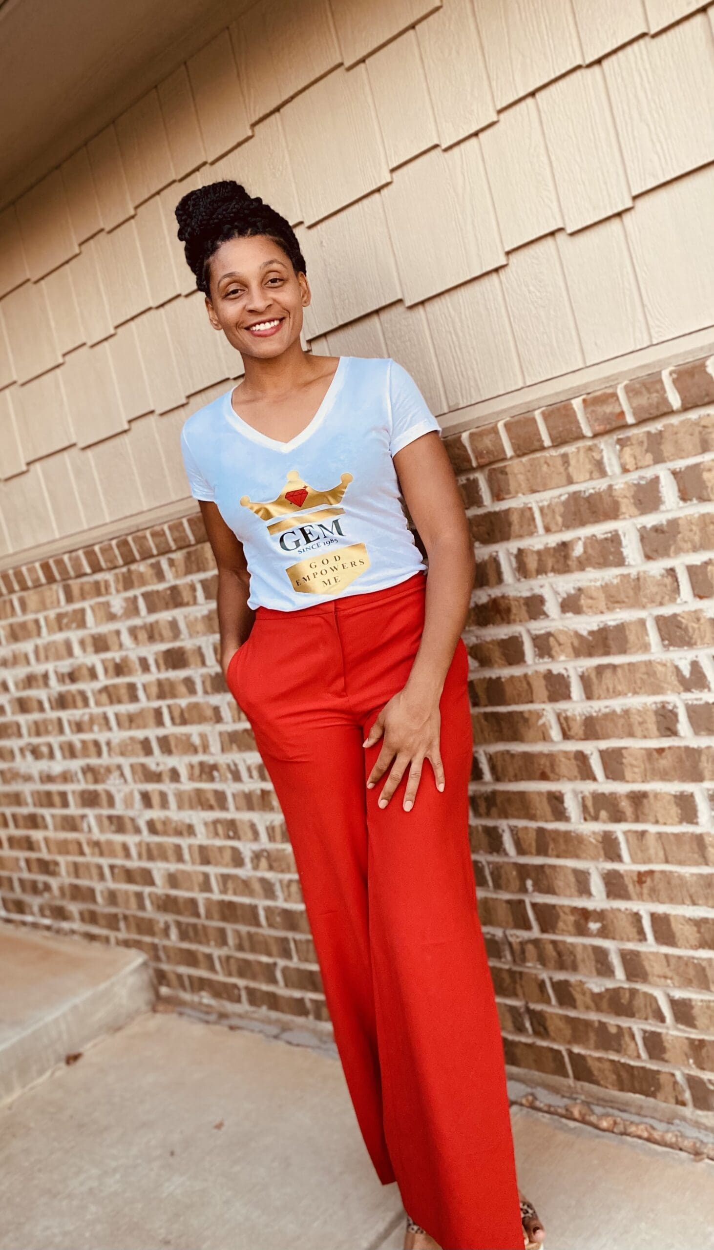 Viola Hall - Ticket Falcon®
